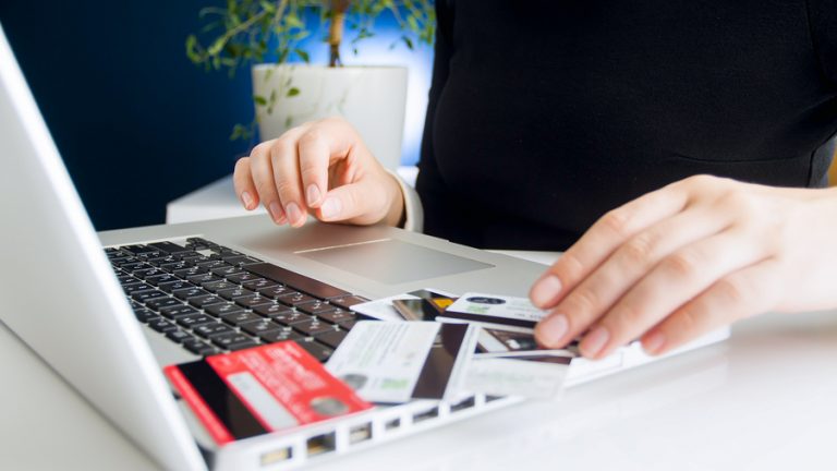 5 of the Most Commonly Asked Credit Card Questions – ApplyNowCredit.com